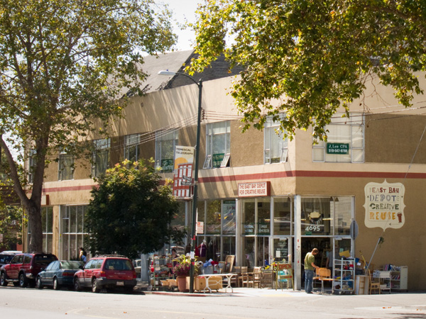 Oaktown Art | Oakland Art, Public Art, Murals, Graffiti, Culture ...